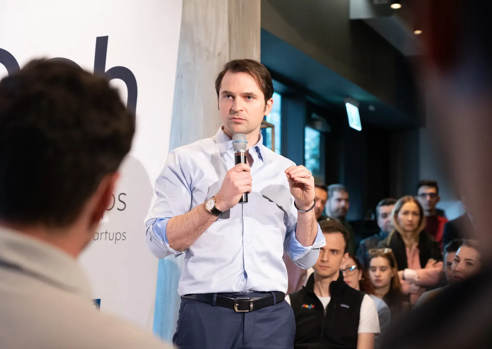 Sebastian Burduja visează „o viață mai bună” pentru cetățeni. „Eu mi-aş ...