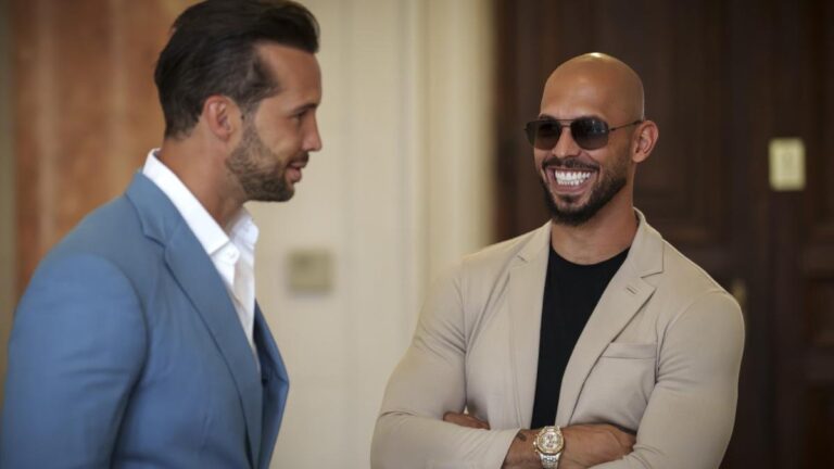 Ce se ascundea în geamantanele pe care frații TATE le-au cărat în SUA ...